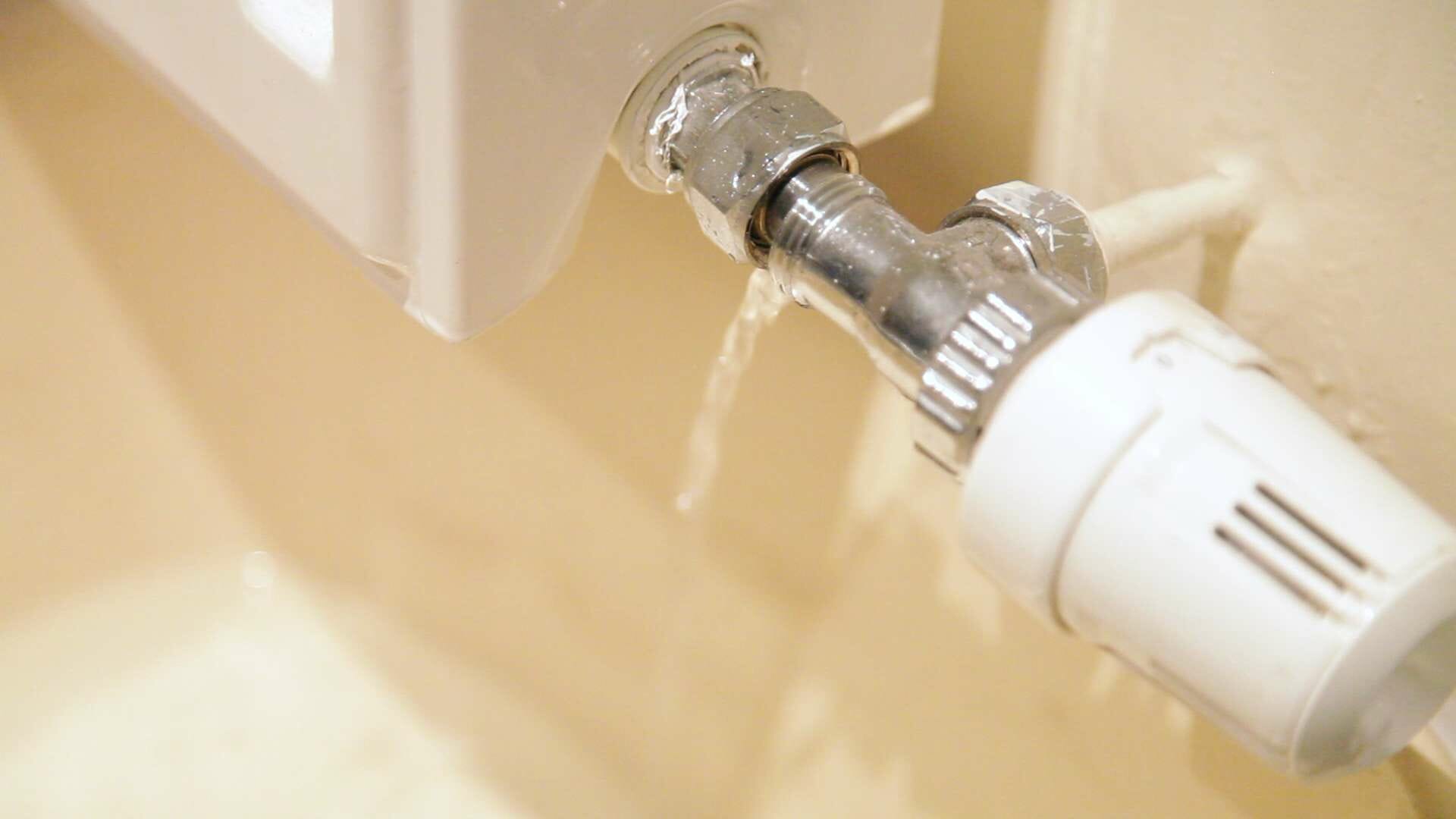 Radiatorkranen Vervangen Zonder Aftappen CV-systeem | Hudson Reed